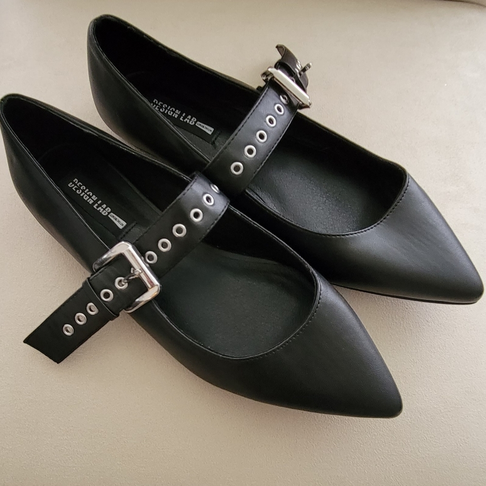 Design Lab Peggy Buckled Point Toe Flats Black Size 8 - Gem